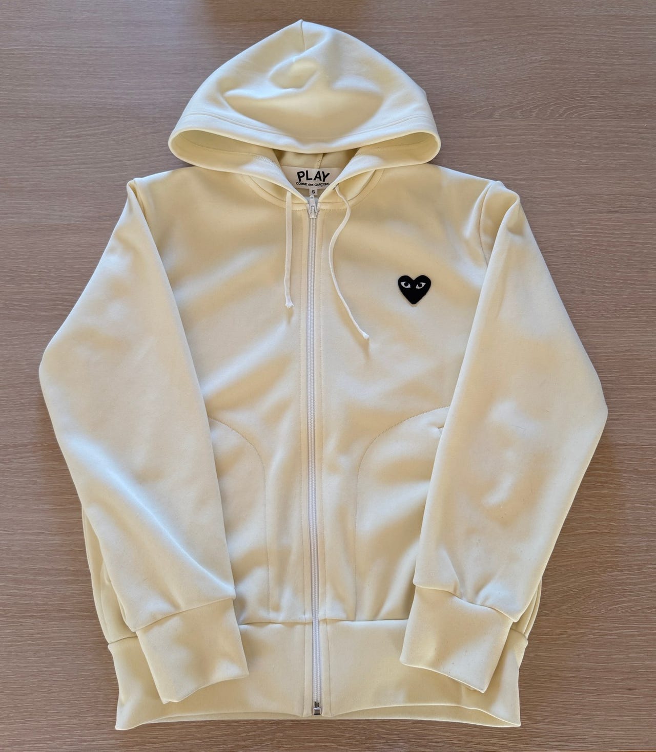 Comme Des Garcons zip up hoodie | FINN-torget
