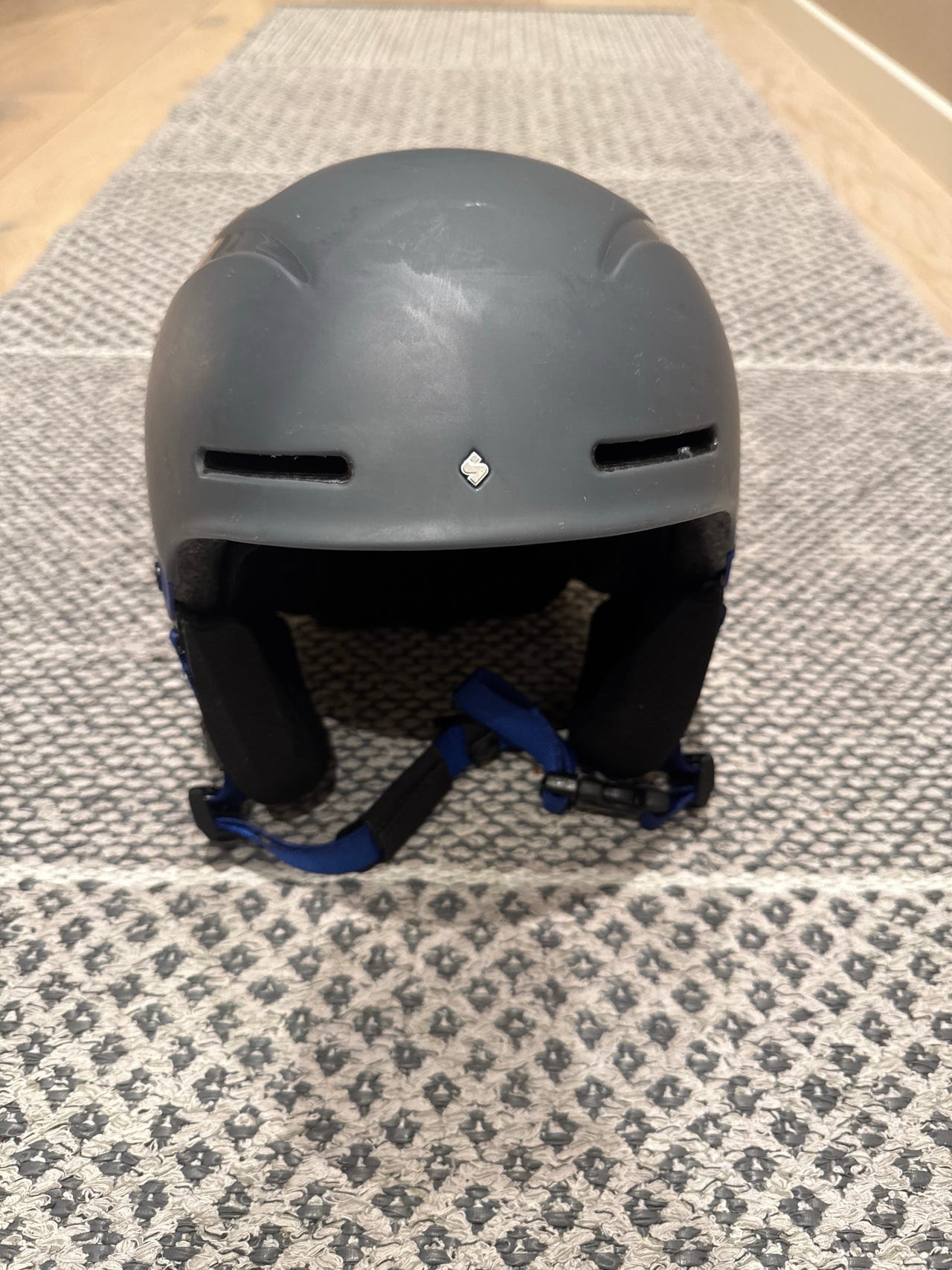 Sweet Protection hjelm (størrelse S/M 53-56 cm) | FINN-torget