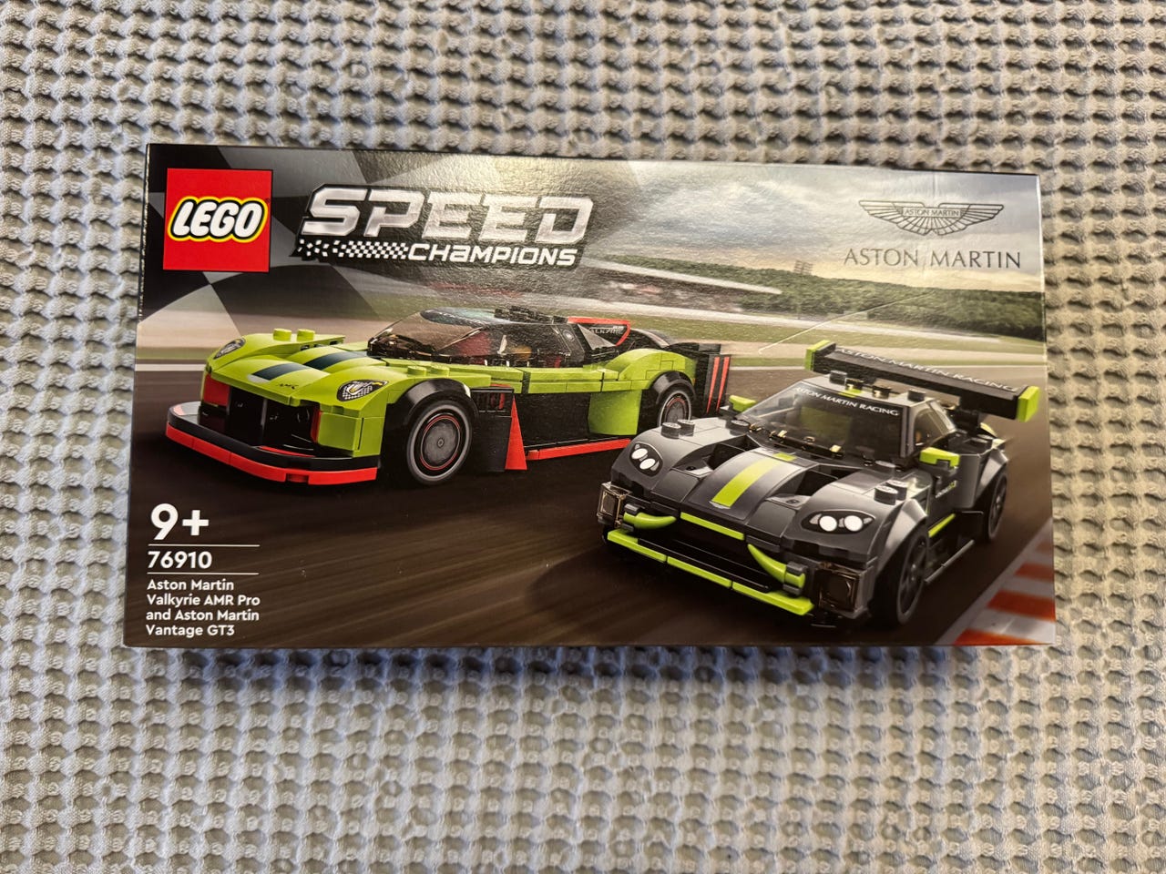 Lego 76910 Aston Martin Valkyrie AMR Pro & Aston Martin Vantage GT3 ...