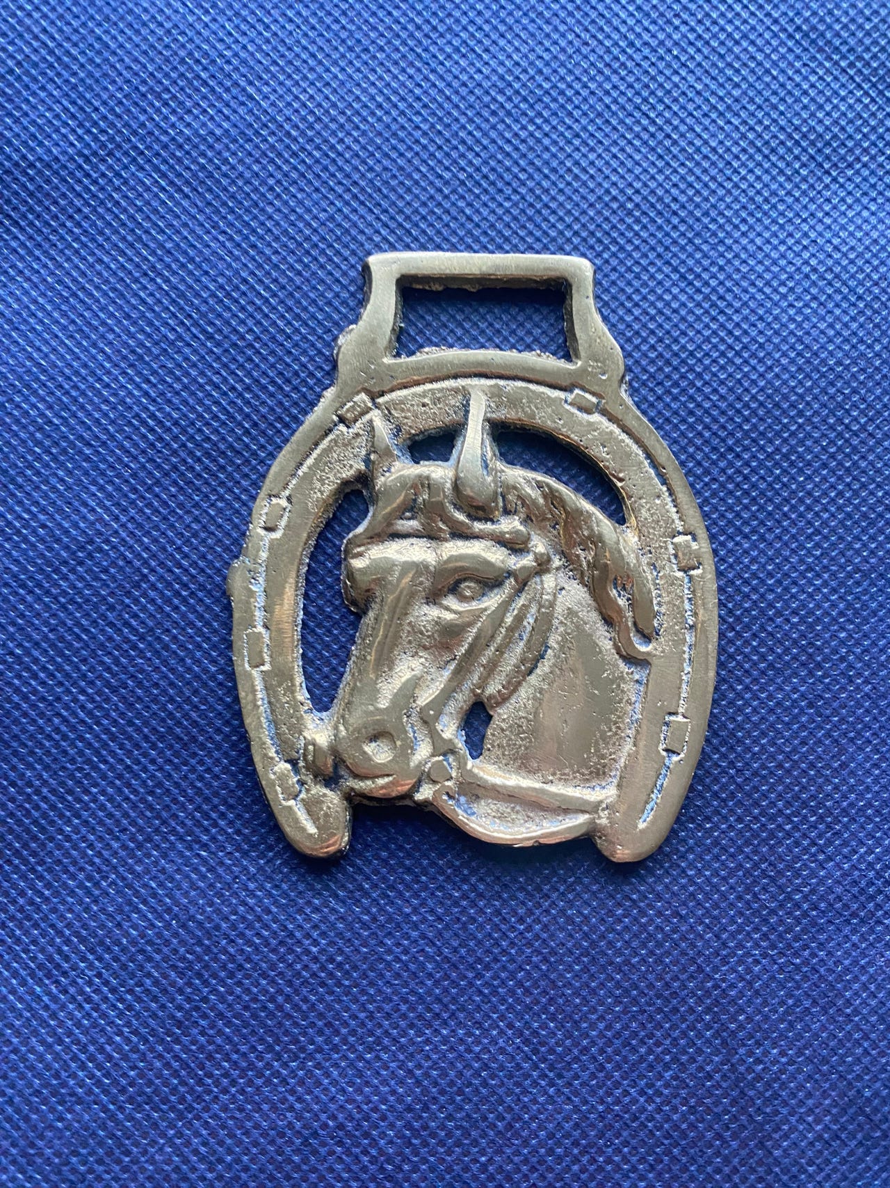 Pynt i messing til seletøy til hest 🐴 | FINN-torget