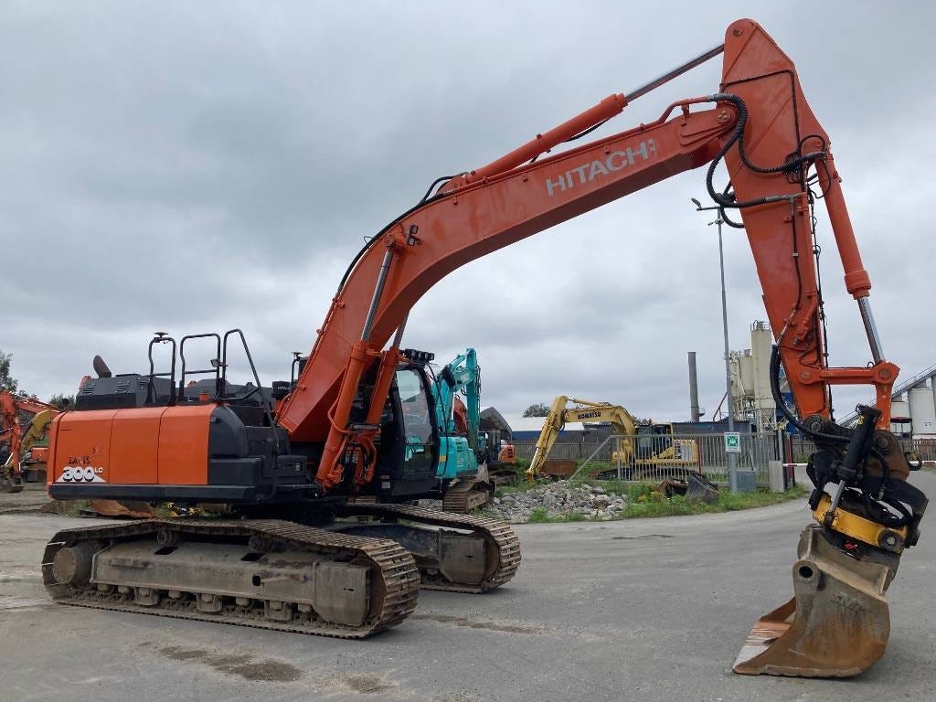 Til salgs: Hitachi ZX 300 LC-6 - 2018 - Gravemaskin | FINN.no