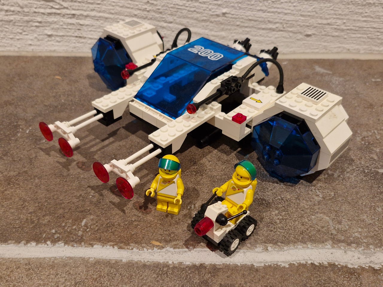 Lego 6932 Stardefender "200" fra Lego Space Futuron serien | FINN-torget