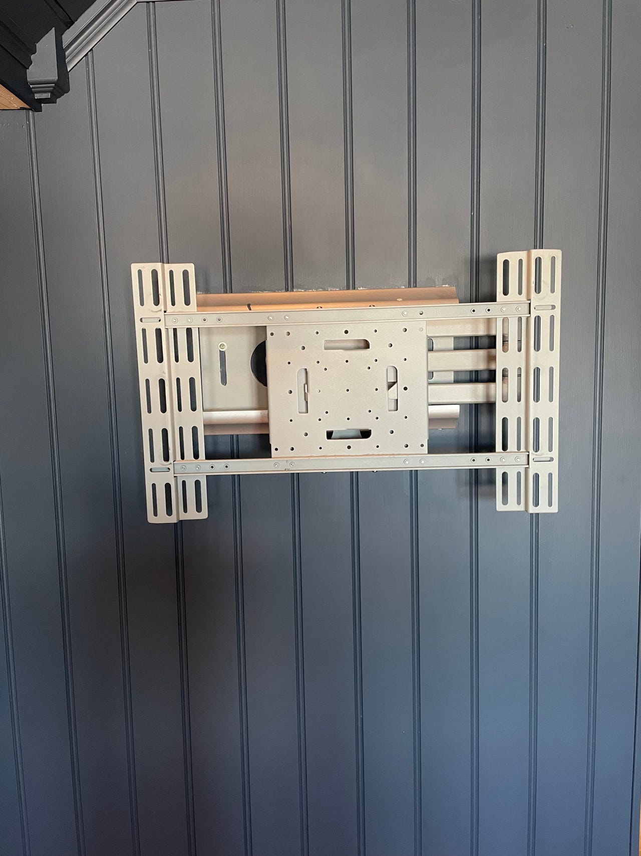 Justerbart veggfeste til tv | FINN-torget