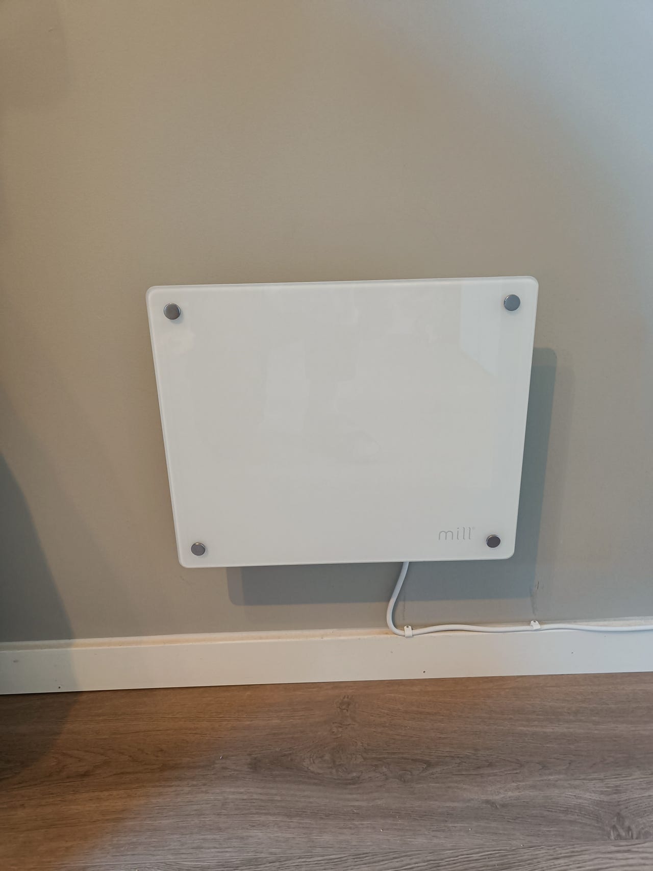 Mill glass 250W og Invisible 250W panelovn | FINN-torget