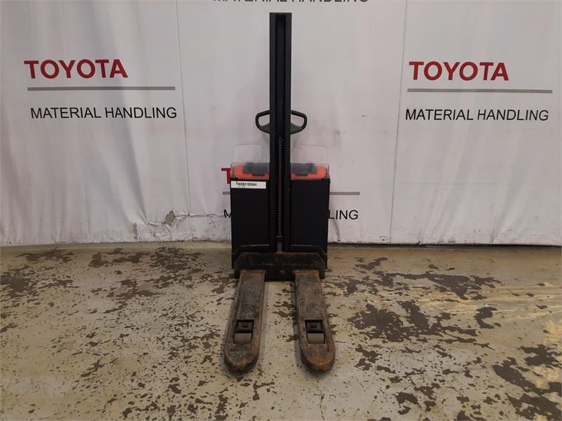 Til salgs: Toyota SWE080L - 2022 - Truck - Løftekapasitet 800 kg ...