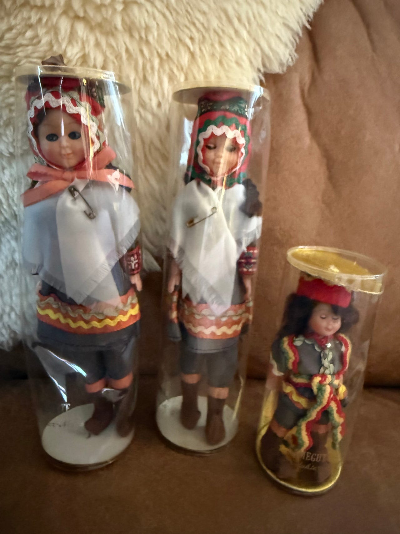 Vintage samedukker 2 jenter og 1 liten gutt | FINN-torget