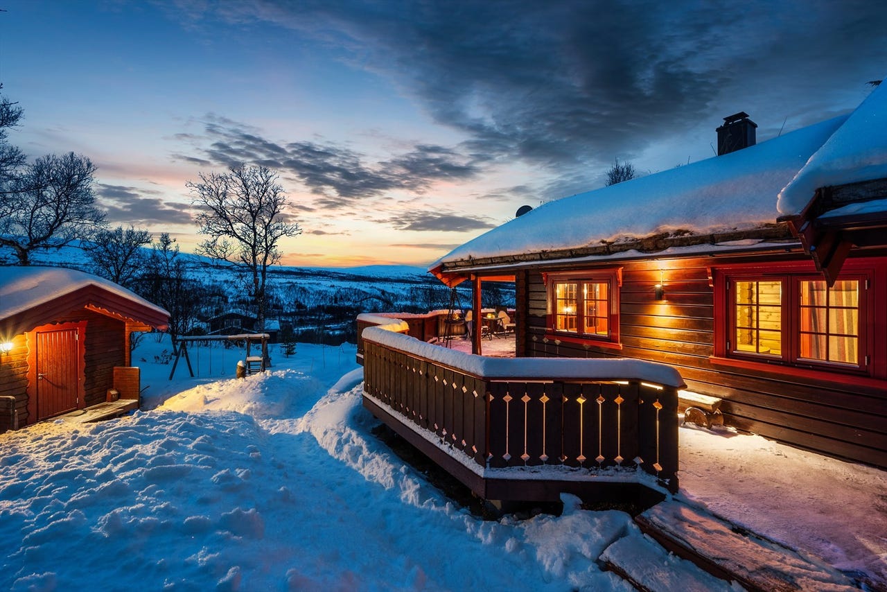Tradisjonell hytte med god standard | Solrik terrasse | Fantastisk ...