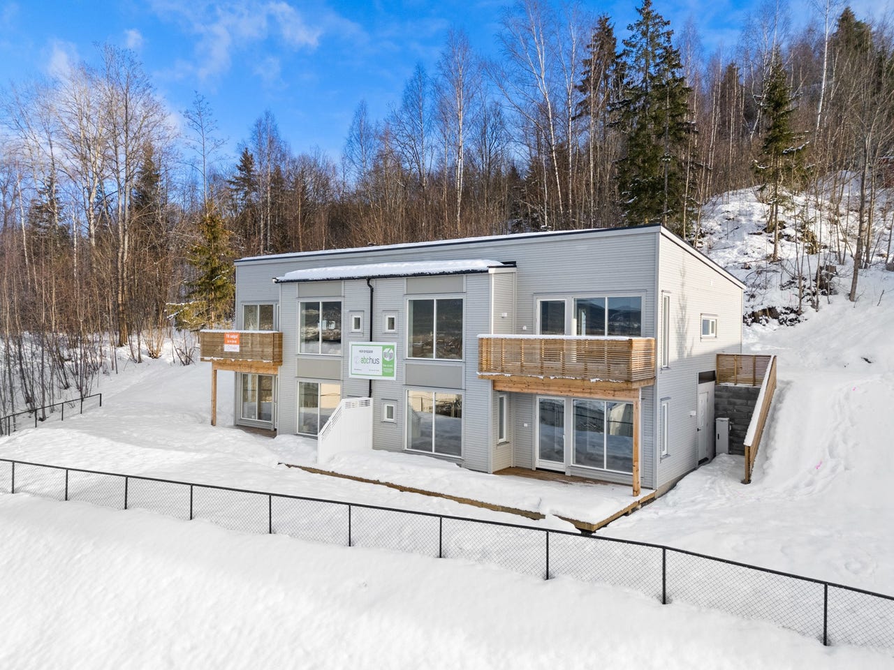 Mjøndalen - Meget innbydende og barnevennlig beliggende halvpart av tomannsbolig nyoppført i ...