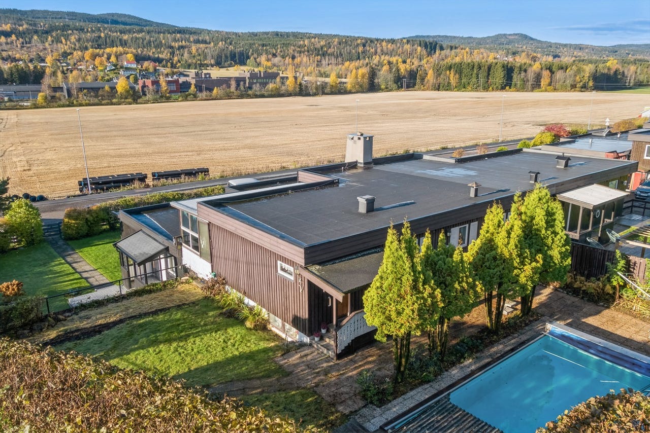 Blomsterbakken 11B, Hakadal - enebolig på 181m² fra 1968 | Visning.ai