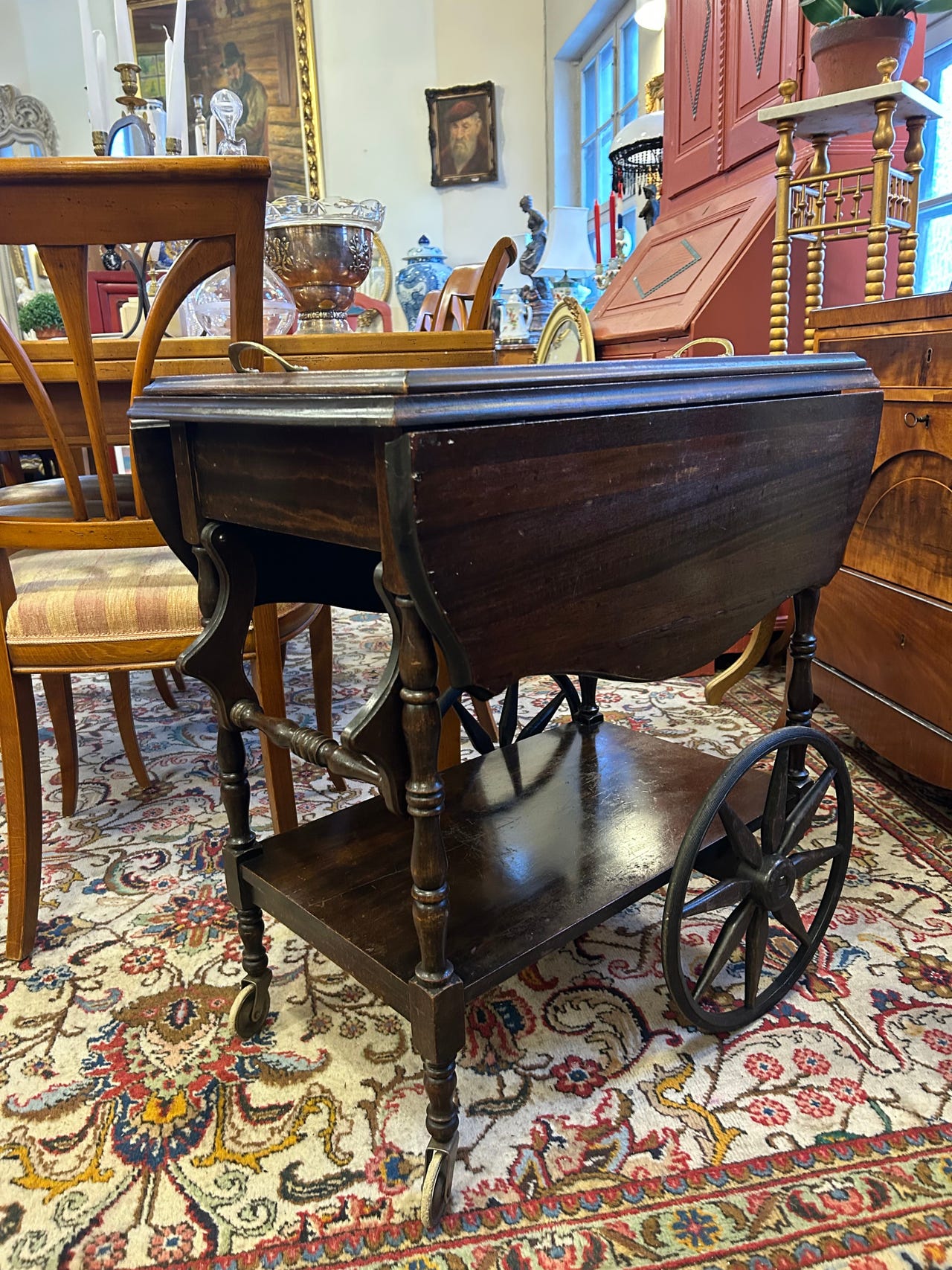 Bar bord / serveringsbord / trillebord med avtagbart brett | FINN-torget