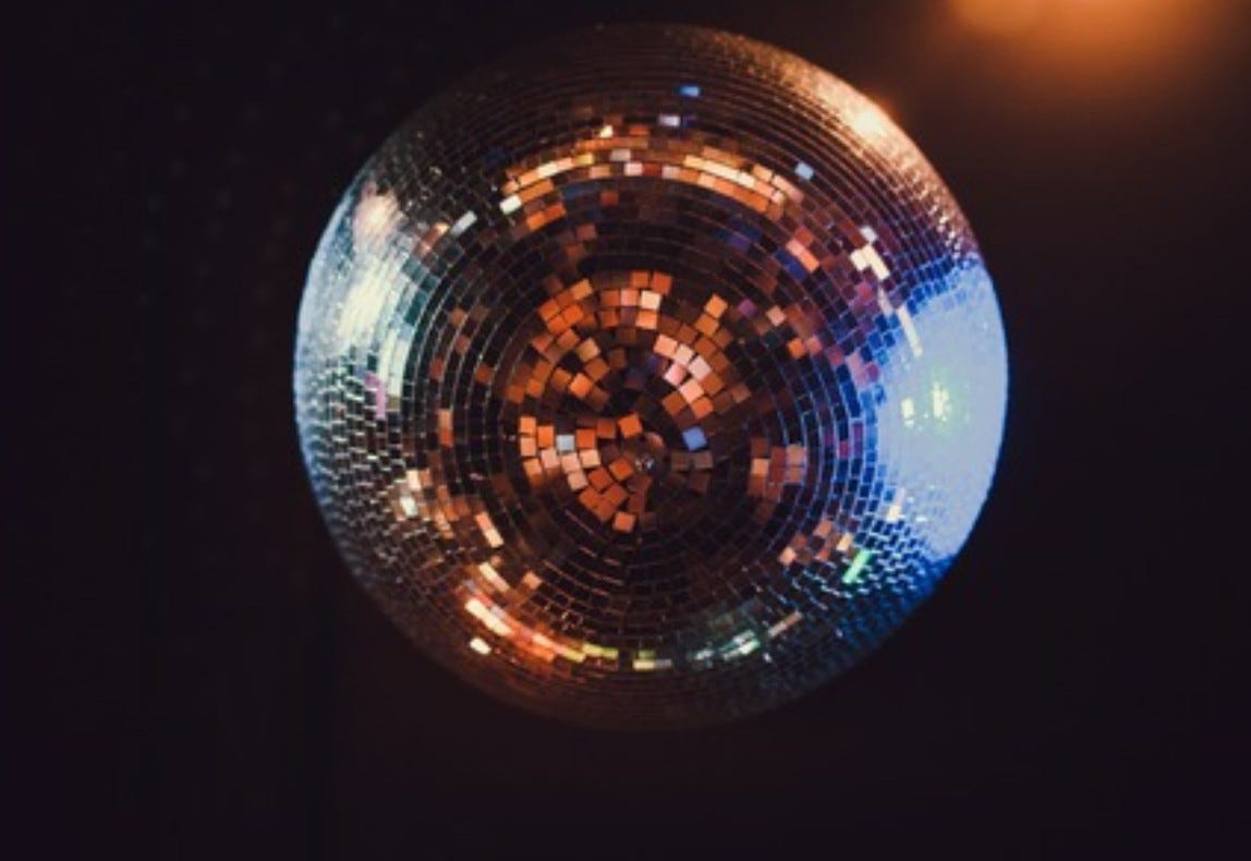 Utleie av discokule 40 cm | FINN-torget