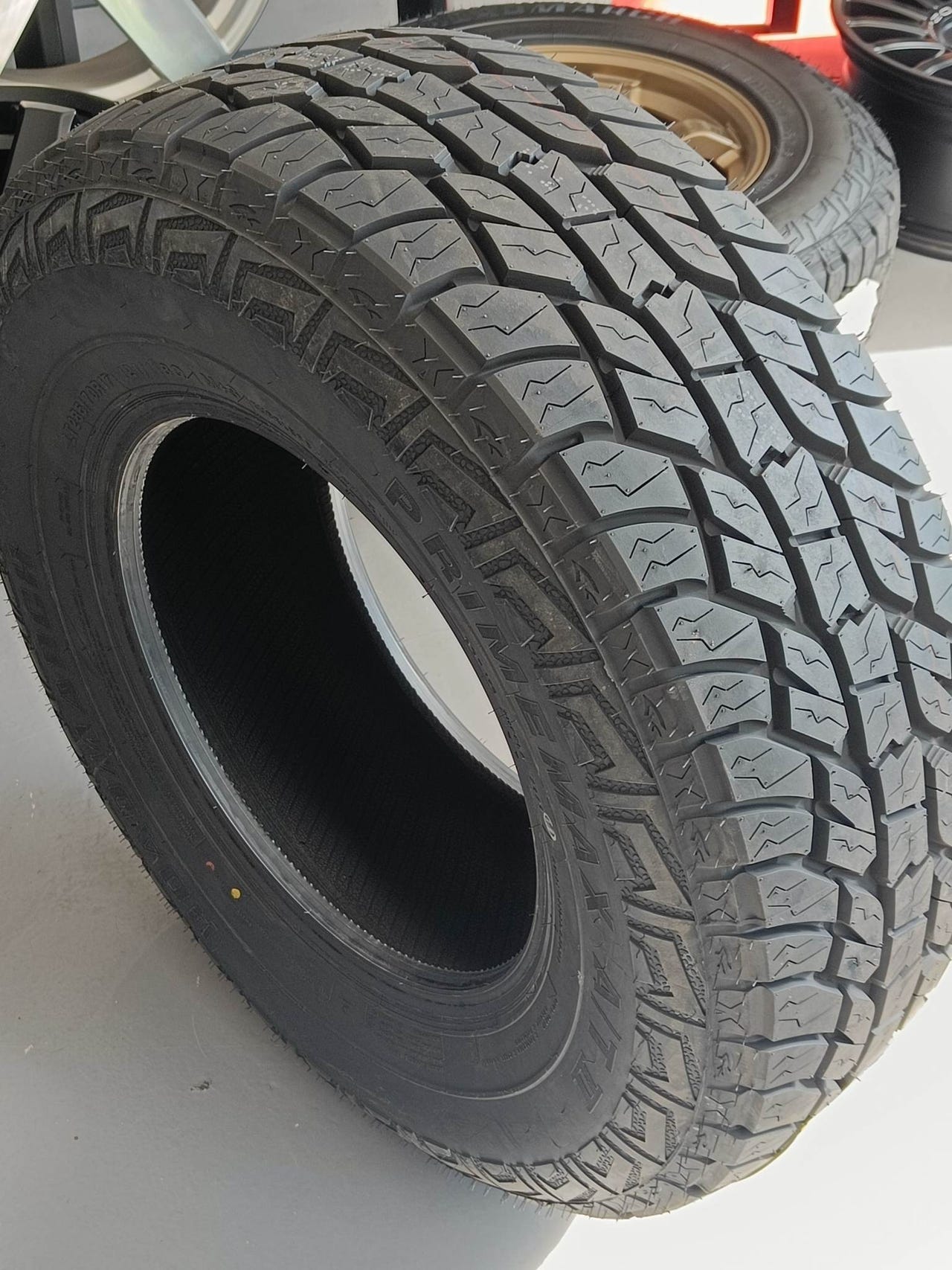 TILBUD! 285/70R17 (33") Roadmarch Primemax AT II - 4x4 all terrain ...