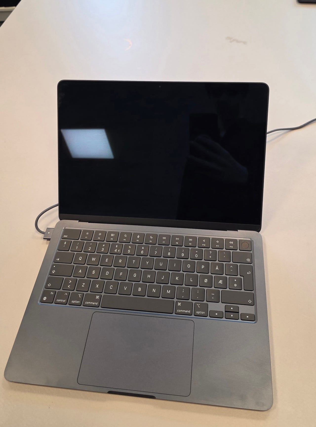 Apple MacBook Air 2022 MLY33H/A 13" 256 GB, Midnatt | FINN-torget