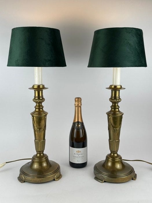 Bordlampe (2) - Metall - Et par store lamper | FINN-torget