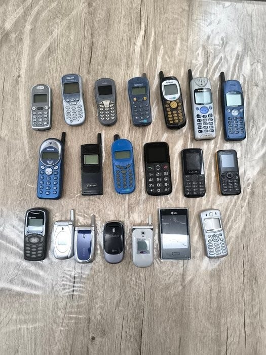 Motorola, Panasonic LG Philips Sagem Alcatel Samsung Onda - Mobiltelefon (20) | FINN-torget