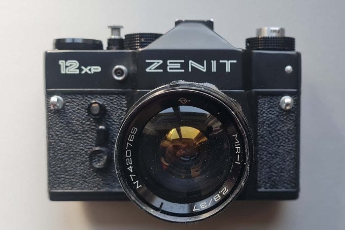 KMZ Krasnogorsk Zenit 12 XP + ZOMZ Mir-1 2,8/37mm - M42 | Analogt ...