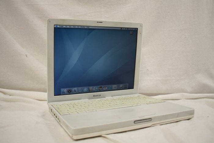 Museum piece: Apple iBook G4 12 Inch (Late 2004) - 1.2Ghz PowerPC G4 ...