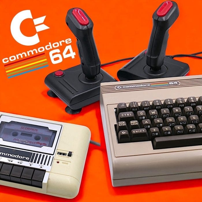 Commodore 64 Vintage Videogame with 4 Joystick + Datassette e 2 Giochi - NO RESE | FINN-torget