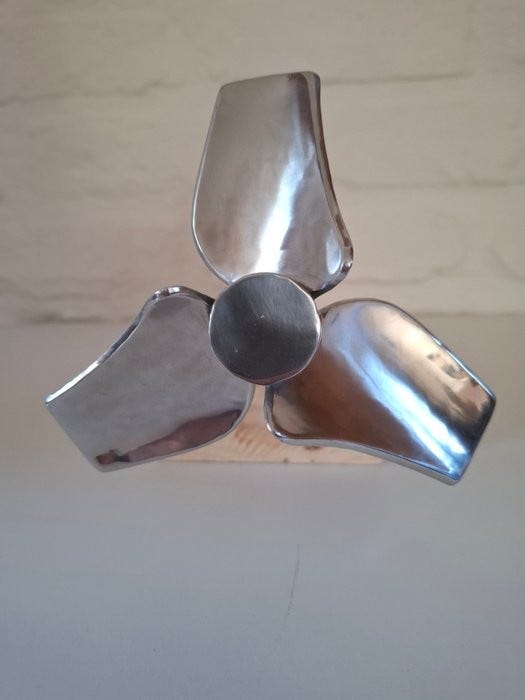 Industrielt utstyr - 3 blads propell - Finland - Propell med drivaksel ...