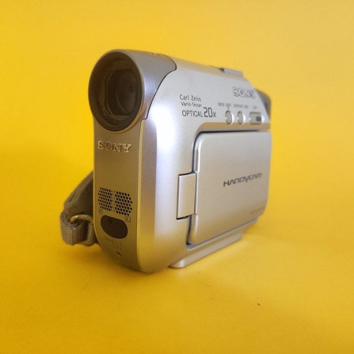 Sony DCR-HC19E PAL Mini DV-DV-kamera | FINN-torget