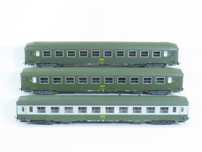 Roco H0 - 44600/44603/44609 - Modelltog passasjervogn (3) - 3x 4 ...