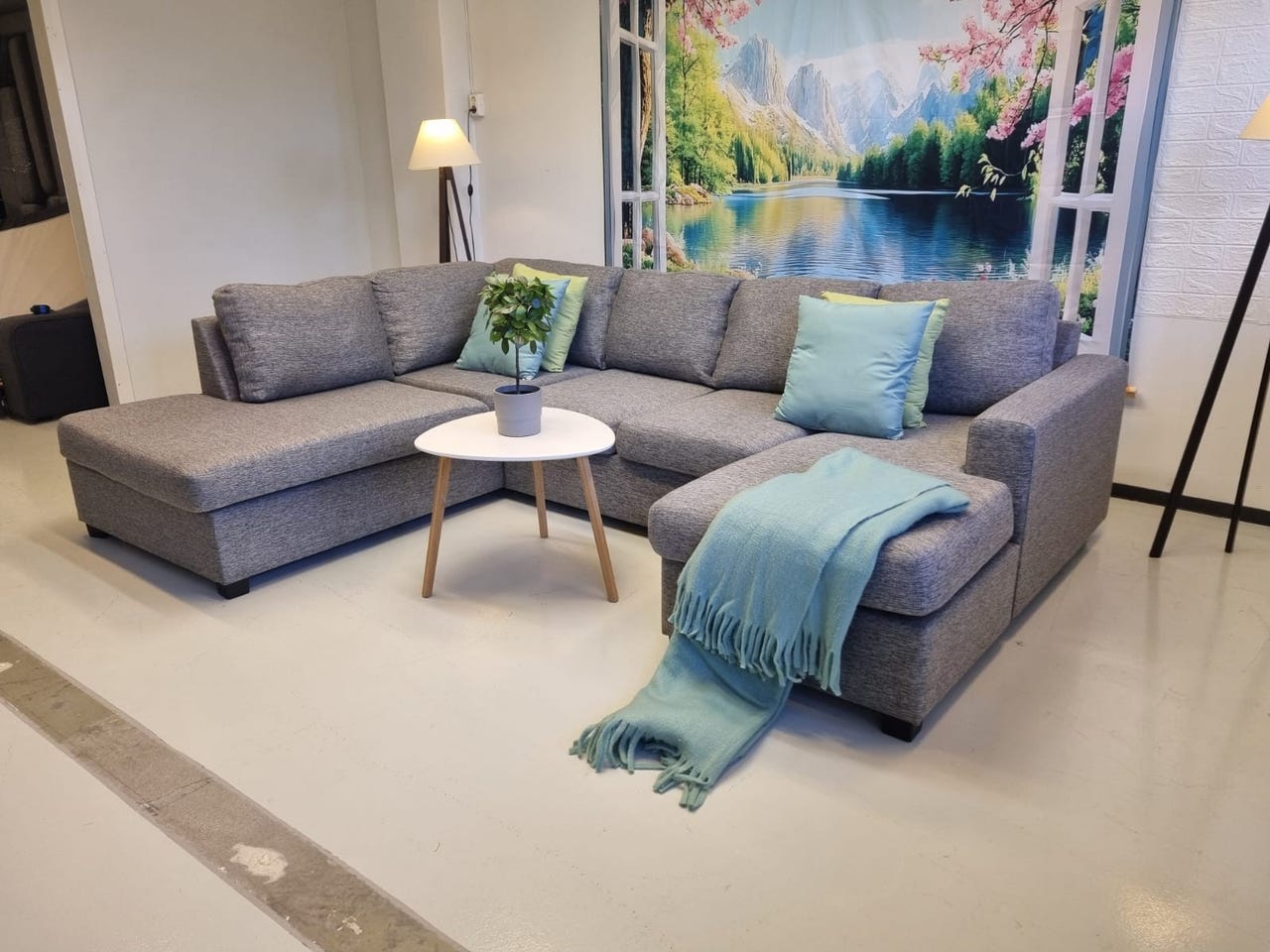 SOLGT! U-Sofa selges Billig! | FINN-torget