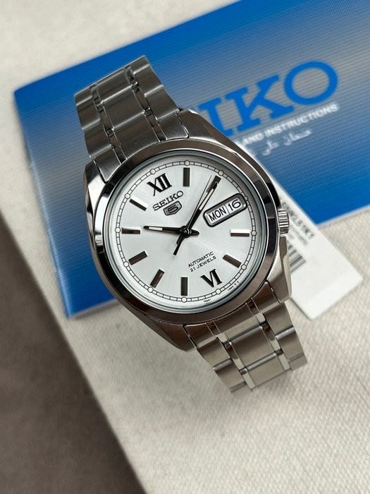 Seiko - Seiko 5 Automatic Day-Date - Ingen reservasjonspris - SNKL51K1 ...