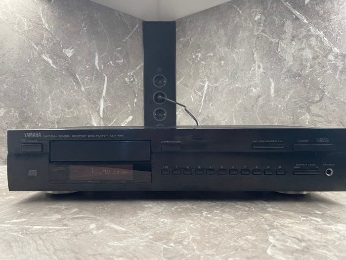 Yamaha - CDX-580 CD-spiller | FINN-torget