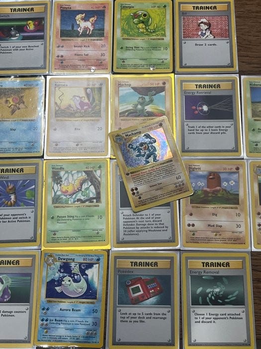 Wizards of The Coast - 19 Incomplete Album - Base Set Shadowless ...