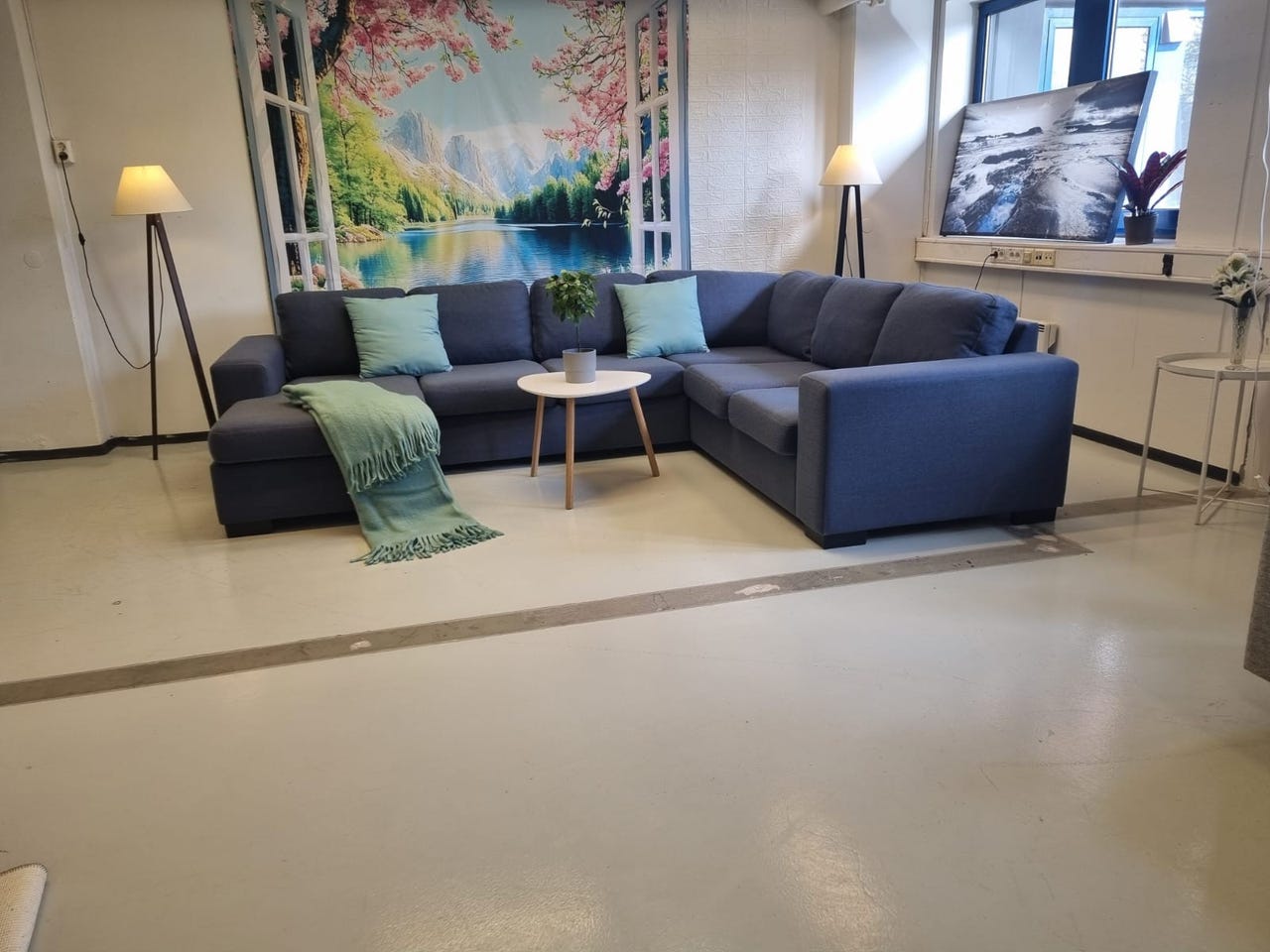 SOLGT! Romslig U-Sofa, pent brukt | FINN-torget