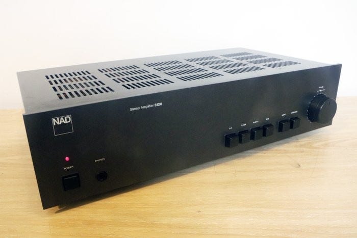 NAD - 3120 Faststoff stereoforsterker | FINN-torget