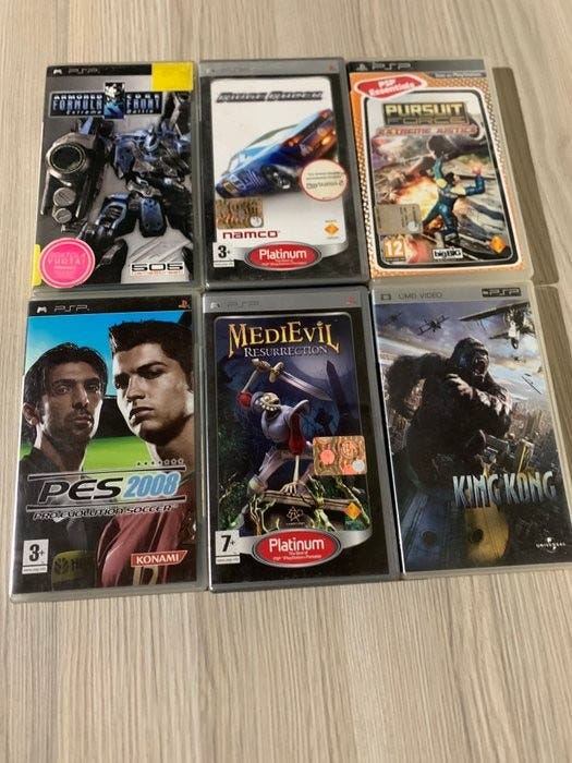 Sony - Playstation Portable (PSP) - lot - Videospill - I original eske | FINN-torget