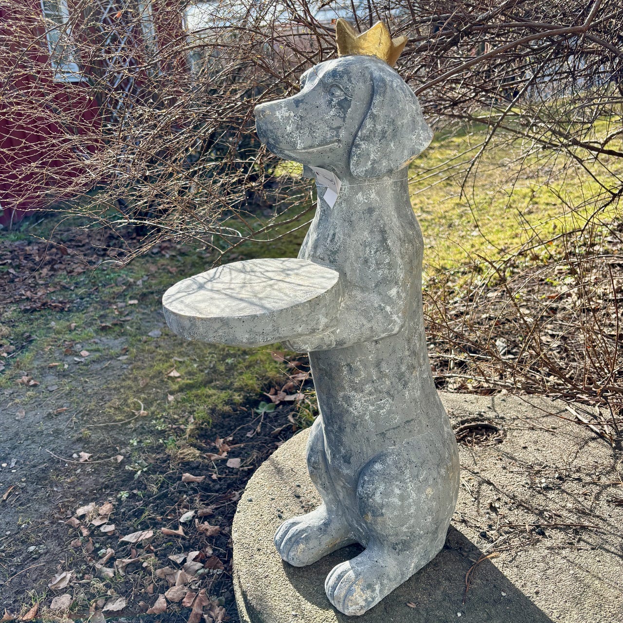 Sittende dachsefigur med brett | FINN-torget