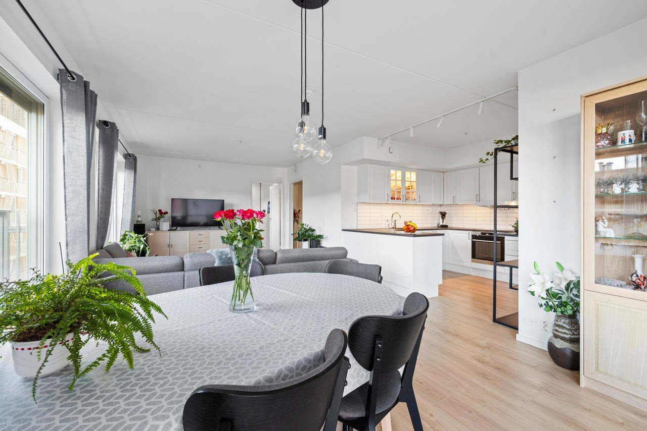 Lekker 3-roms andelsleilighet fra 2021 - Garasjeplass - Vannbåren varme - Felles takterrasse ...