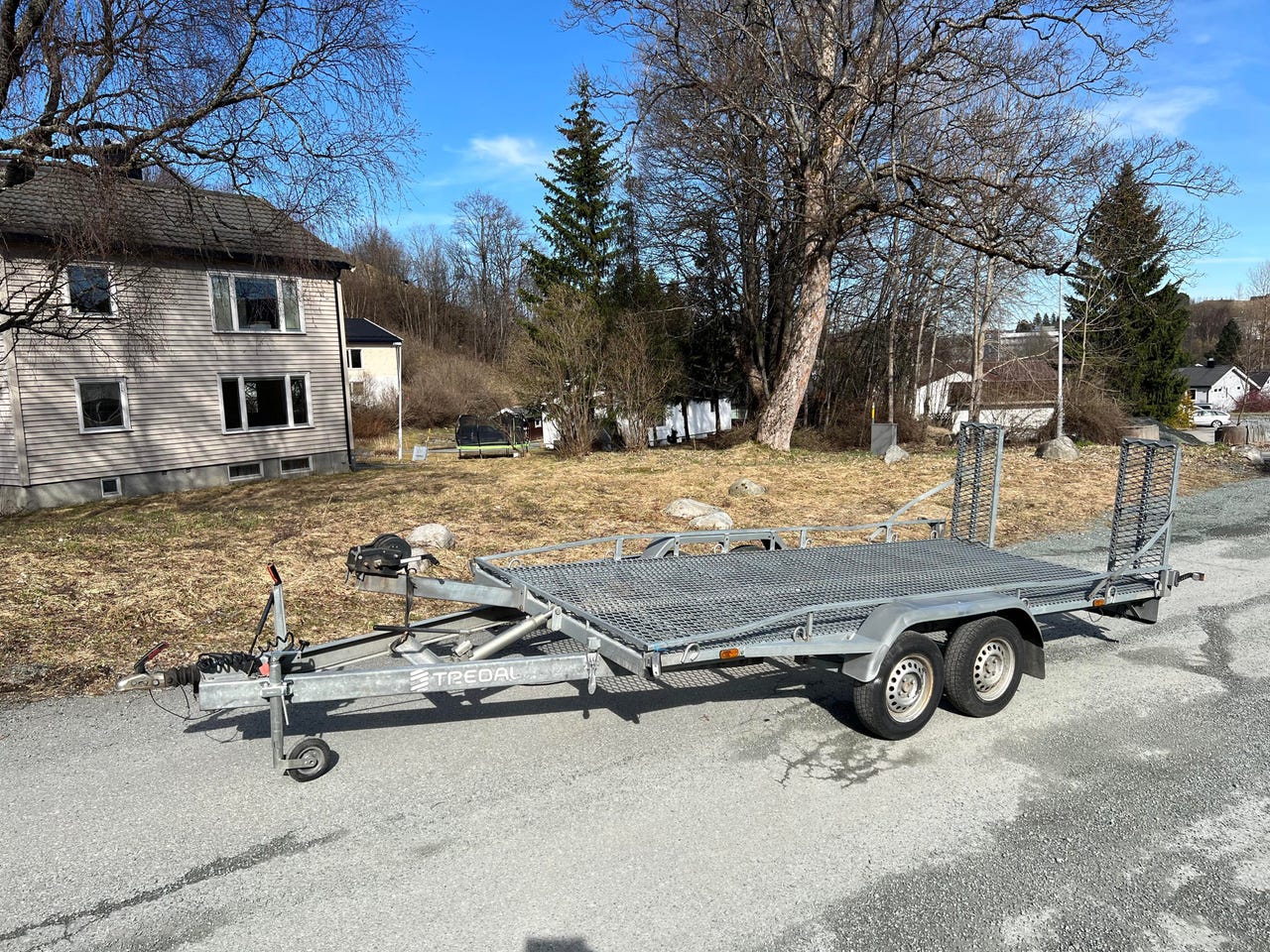 TREDAL T-23 UT BILHENGER / MULTIHENGER - MAN.HYDR. TIPP - FLYTTBARE ...