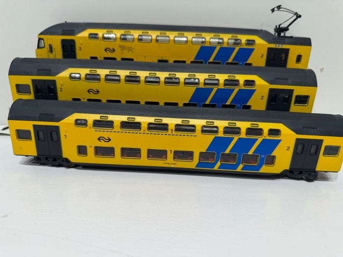 Lima H0 - 149732K - Modelltog passasjervogn-sett (3) - Tredelt ...