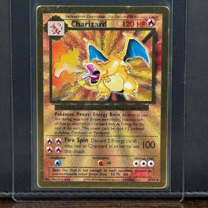 Pokémon Card - Charizard Metal - Ultra Premium Collection #4 | FINN-torget