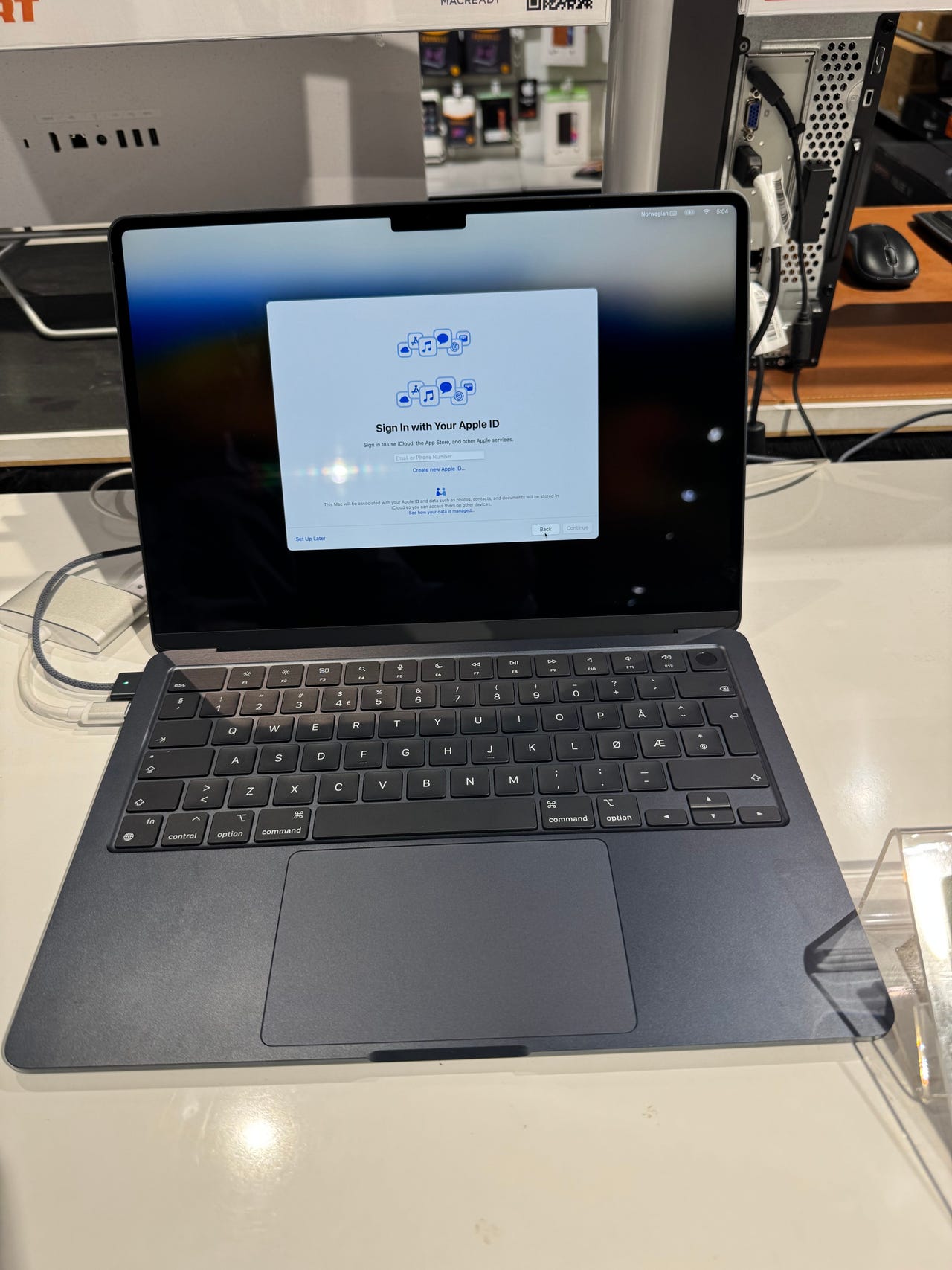 Apple MacBook Air (2024) MRXV3H/A 13" 256 GB, Midnatt | FINN-torget