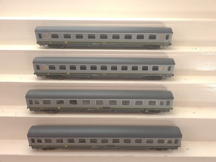 Lima H0 - 309505/309505-1/309506/309506-1 - Modelltog passasjervogn (4 ...