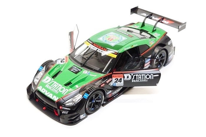 Ebbro 1:18 - Modell racerbil - Nissan D'station ADVAN GT-R Super GT500 ...