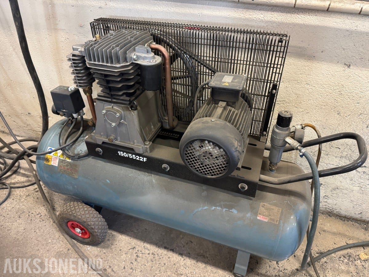 Kompressor 230 volt med stor tank og kraftig motor. | FINN-torget