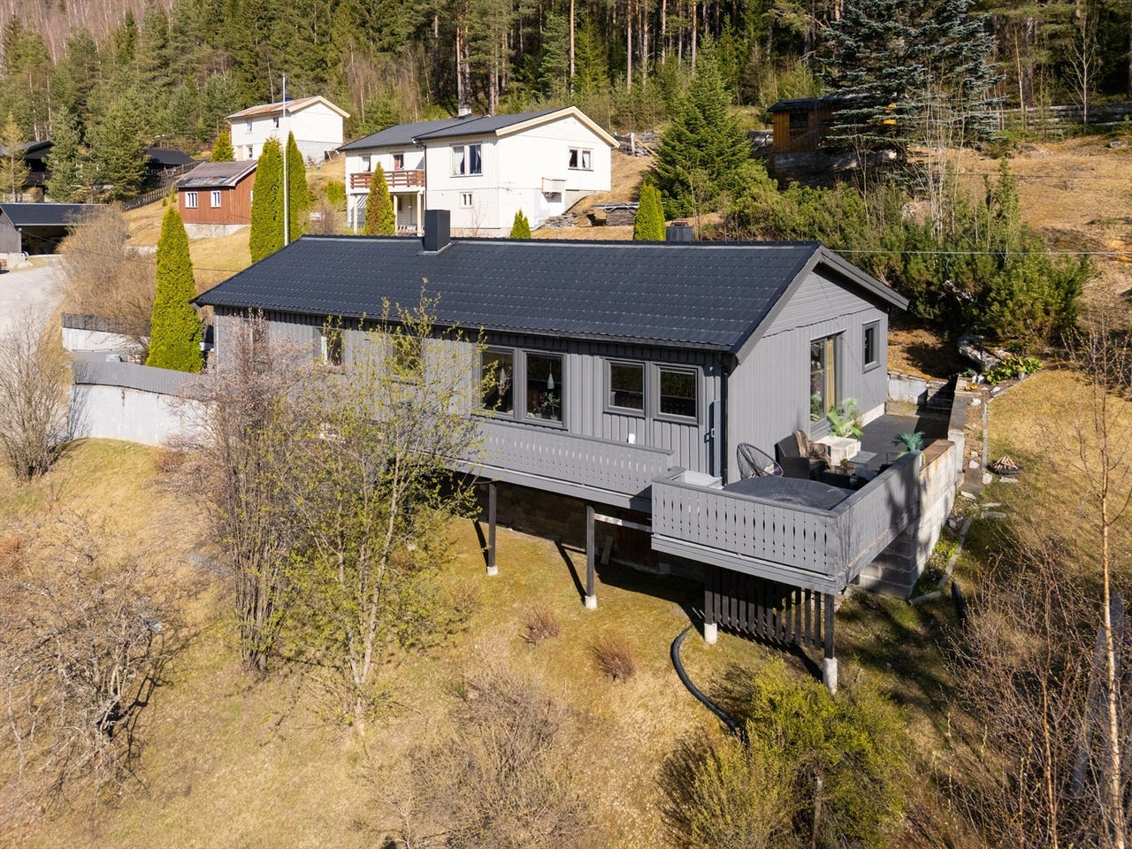 Flott enebolig fint beliggende mellom Otta & Sandbumoen | 3 sov, romslig bad & innbydende ...