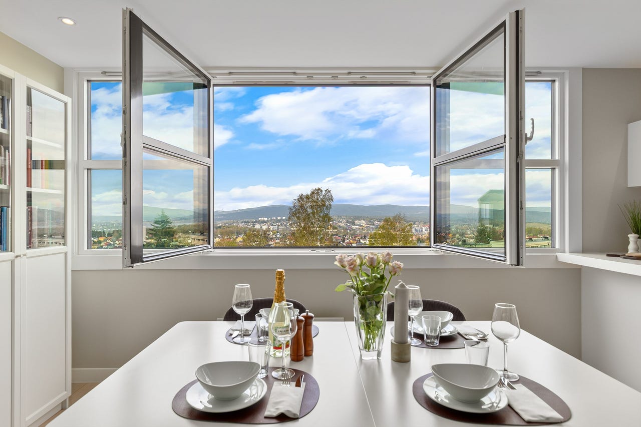 Eksklusiv, lekker og meget romslig 3-roms med fantastisk utsikt. Flott ...