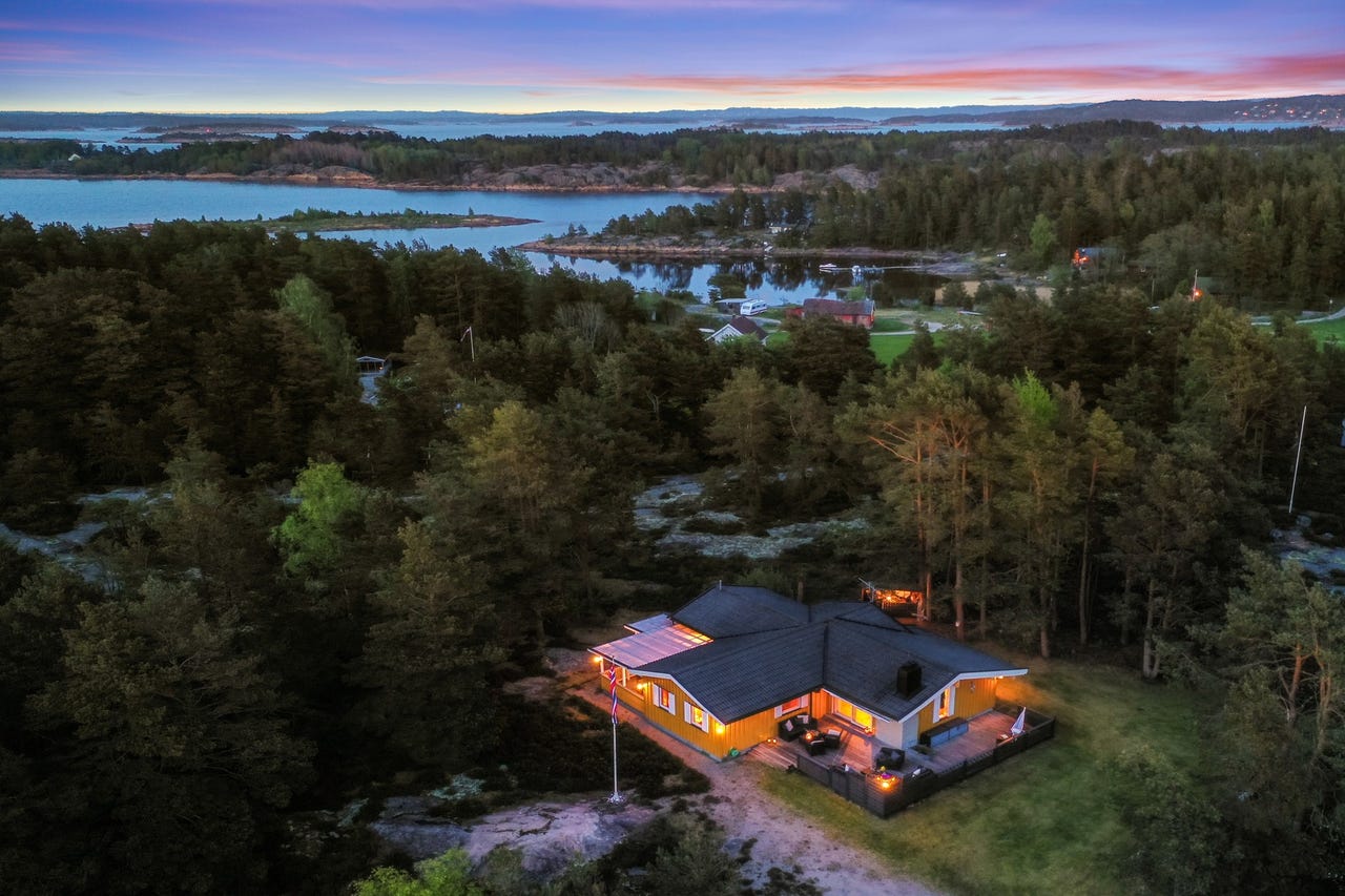 Hvaler, fritidsbolig ved vannet med båtplass og parkering! | FINN eiendom