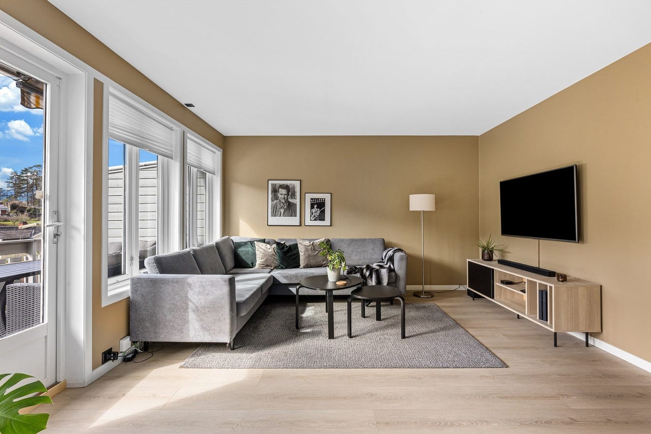 Fin og lettstelt selveierleilighet med kveldssol og sentral beliggenhet ...