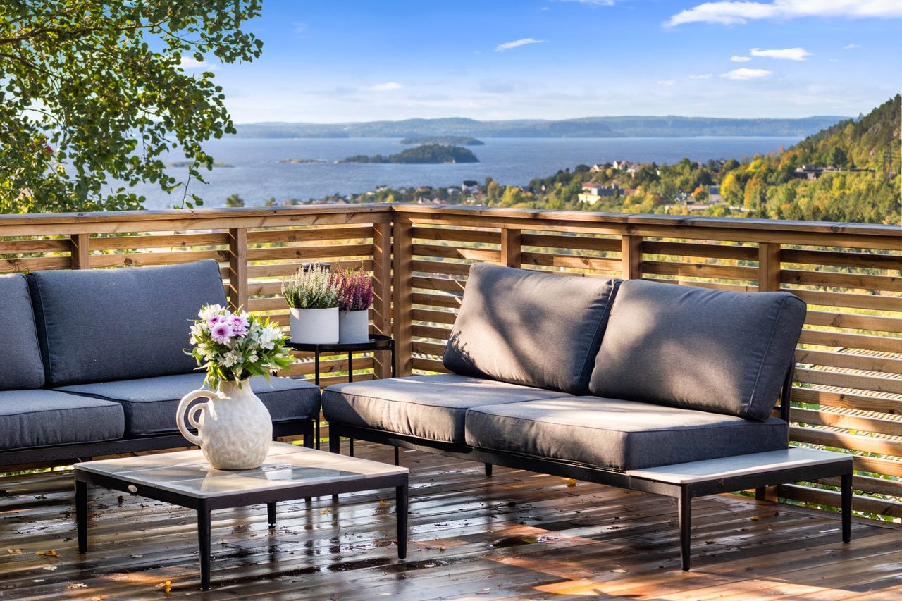 Tofte - Flott oppusset enebolig med utleiedel - Fin fjordutsikt og gode ...