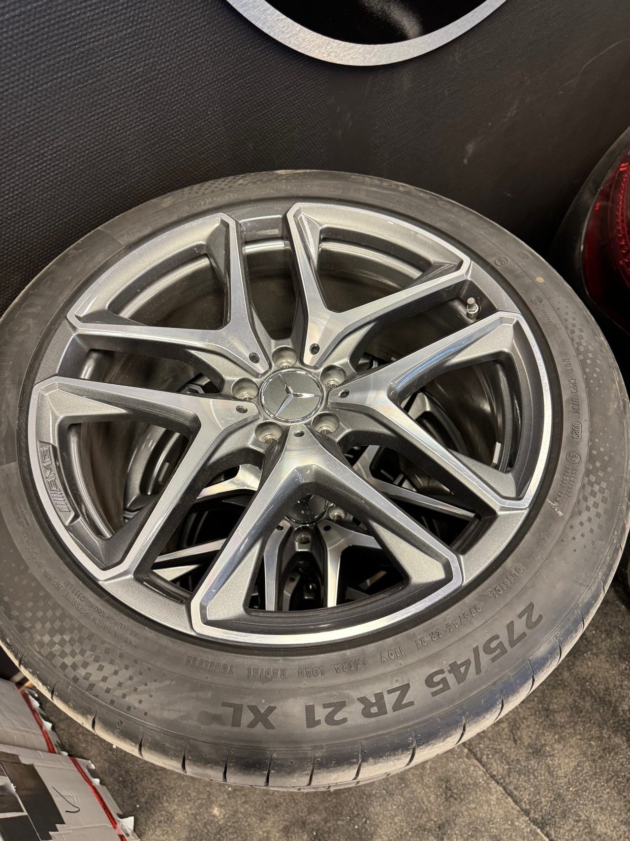Nye 21" AMG originale felger med sommerhjul til Mercedes GLE53 | FINN ...