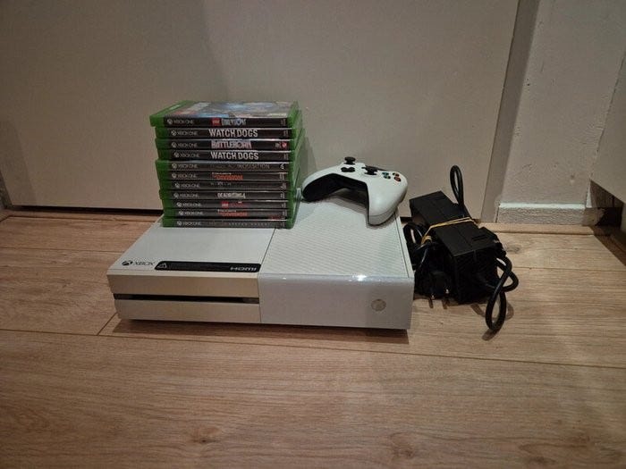 Microsoft - Xbox One - 500 GB / 1 controller / 11 games ...