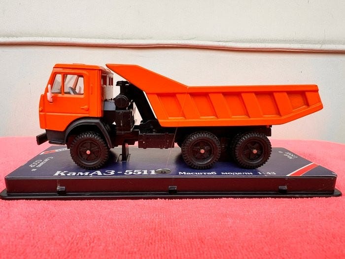 USSR, Made in USSR 1980 1:43 - Modellbil - KaMAZ 5511, Dump truck | FINN-torget
