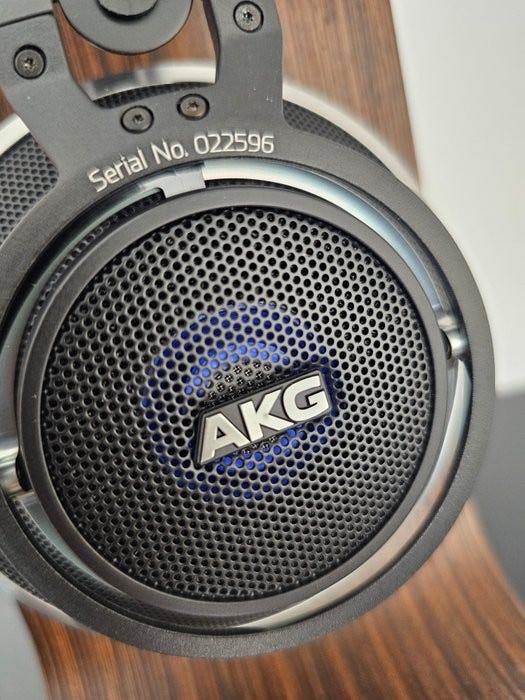 AKG - K-812 - Hodetelefon | FINN-torget
